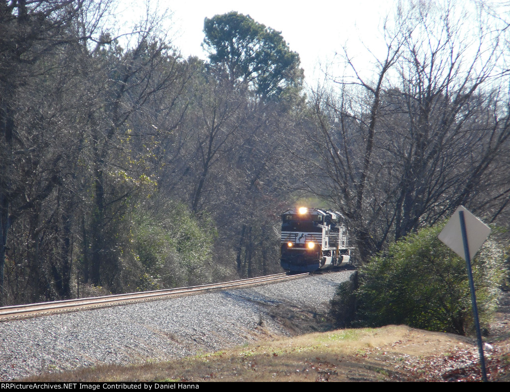 NS ACe leading NS 735
